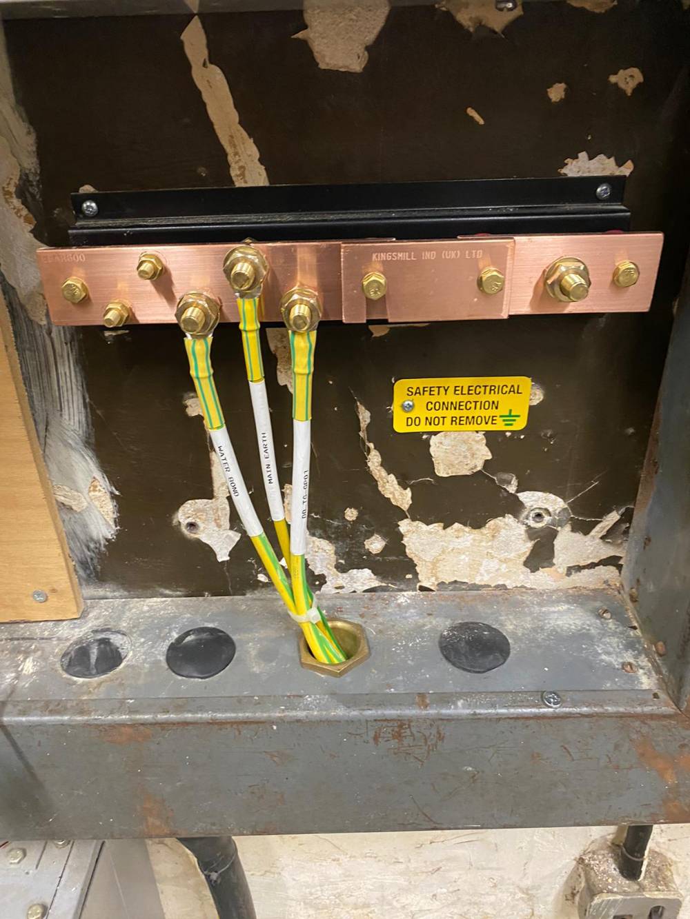Distribution Board Replacement & Main Protective Water Bond | Martin Cook Electrical Services